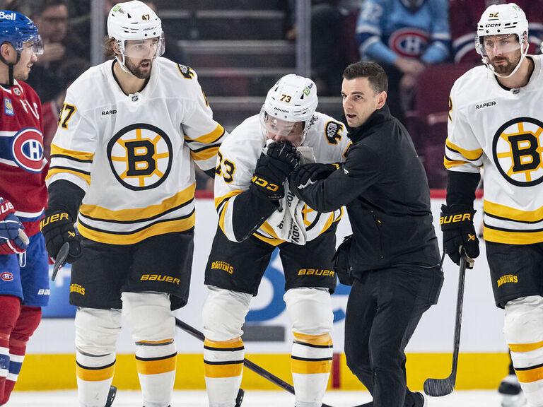McAvoy exits vs. Canadiens after taking slap shot to face | theScore.com