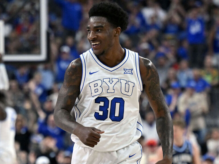 Davis scores 18, No. 9 BYU surges to beat Miami | theScore.com