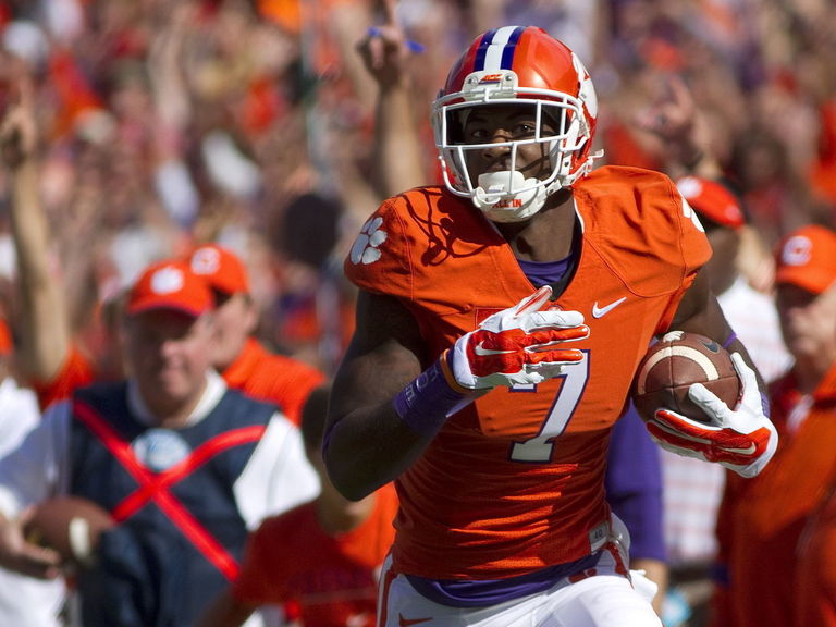 Watch: Clemson's Mike Williams makes 2 ridiculous TD grabs | theScore.com