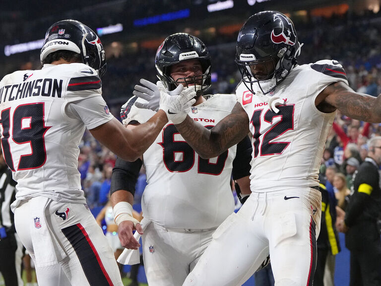 Texans corral high-scoring Colts, narrow AFC South race | theScore.com