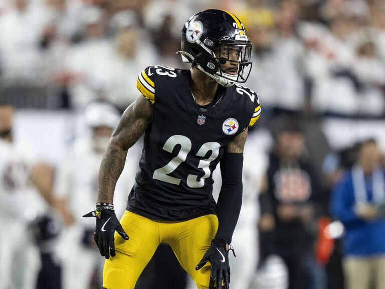 Bills claim Slay off waivers | theScore.com