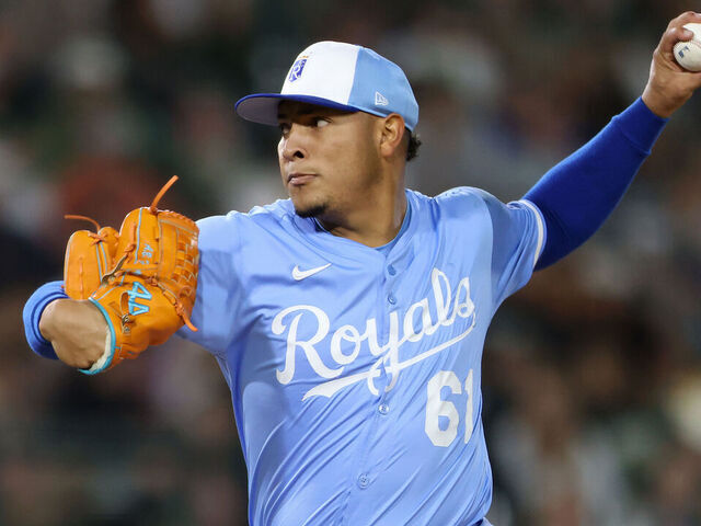 Brewers trade Collins, Mears to Royals for Angel Zerpa | th…