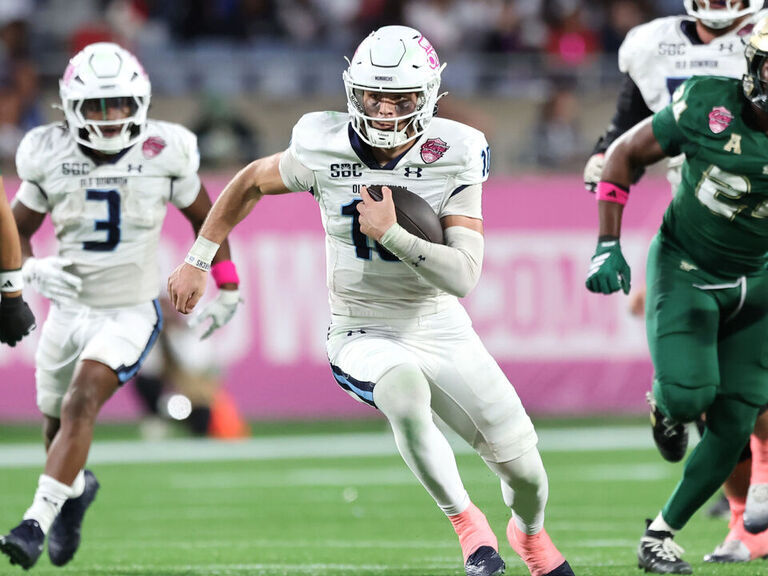 Henicle powers Old Dominion past South Florida to win Cure Bowl ...