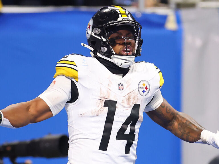 Steelers tame Lions to extend Tomlin streak; Bears, 49ers to playoffs ...