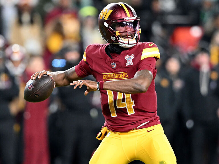 Commanders turn to veteran QB Johnson on Christmas vs. Cowboys ...