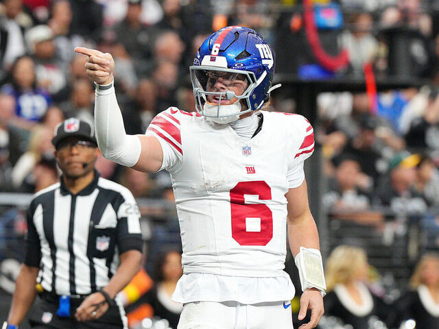 Giants' Dart: 'I'm not like Tim Tebow' despite building mus…