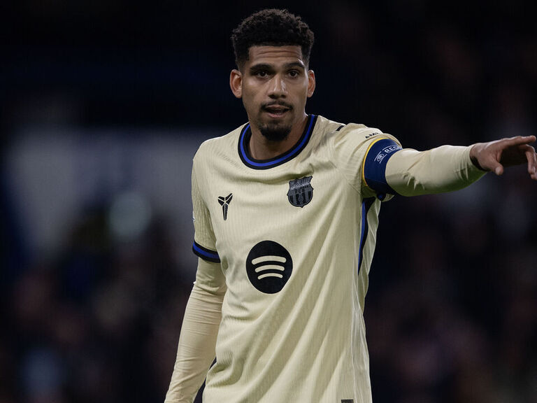 Barca's Araujo returns to training after reported mental health break ...