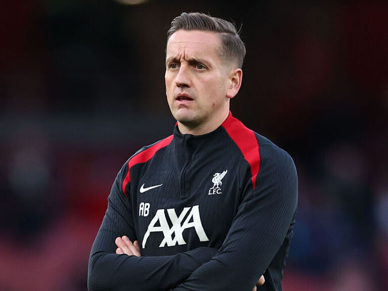 Liverpool part ways with set-piece coach amid struggles | theScore.com