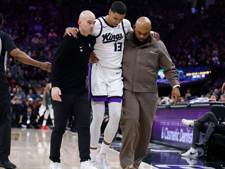 Kings' Murray to miss 3-4 weeks with sprained ankle | theScore.com