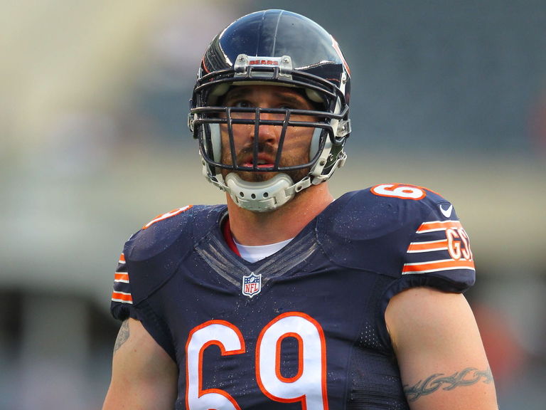 Bears trade Jared Allen to Panthers for reported 6th-round pick ...