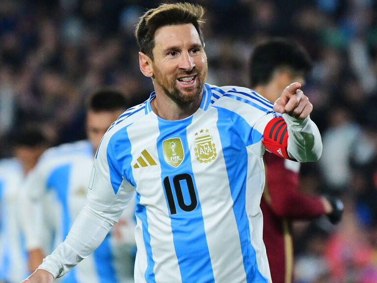 Messi in Argentina's squad for record 6th World Cup | theScore.com
