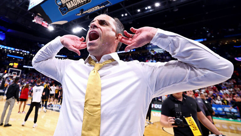 Round of 32 takeaways: Iowa beats Florida's shocking press