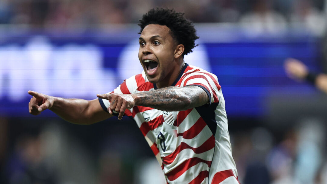 Predicting World Cup starting XI: What is USMNT's best line…