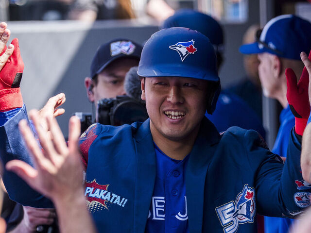 Okamoto hits tiebreaking homer as Blue Jays beat Marlins