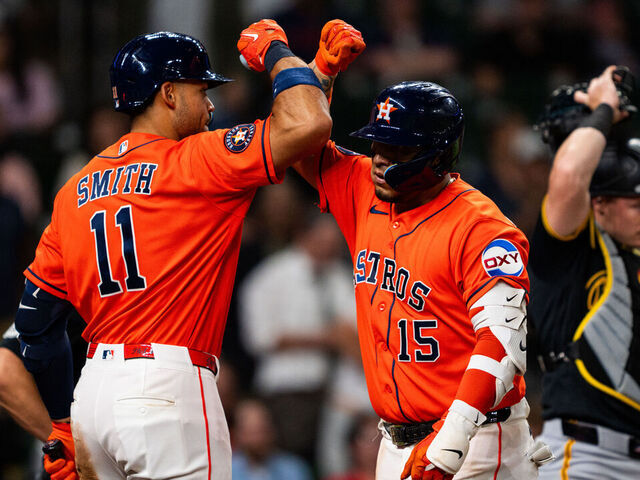 Astros explode in 8th to erase 5-run deficit in comeback wi…