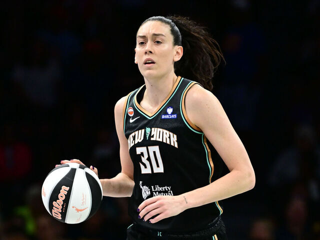 Stewart drops 30 to rally Liberty past Fever | theScore