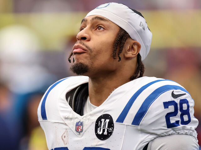 Taylor hopes to stay 'Colt for life' as contract year appro…