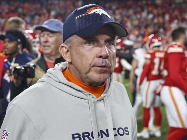 Broncos sign Payton to new 5-year deal | theScore