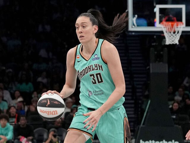 Liberty extend win streak to 7, clinch spot in Commissioner…