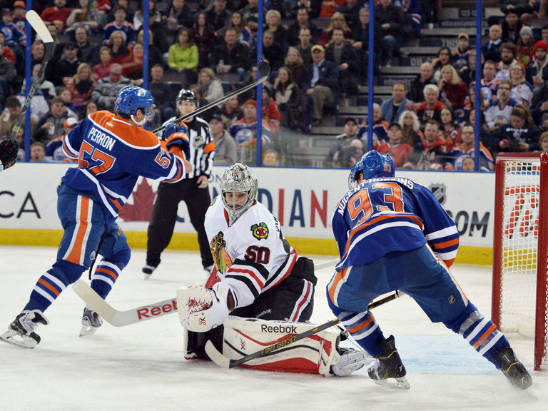 VIDEO: Oilers mercilessly booed by fans following loss to Blackhawks ...