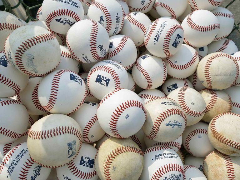 4 teams including Yankees interested in Cuban pitcher Yoan Lopez ...