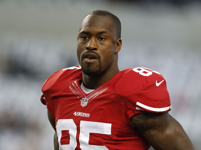 49ers trade Vernon Davis to Broncos for draft picks | theScore.com