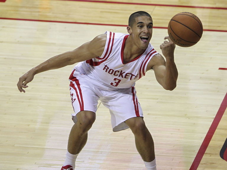 VIDEO: Rockets' Nick Johnson sinks Timberwolves in OT | theScore.com