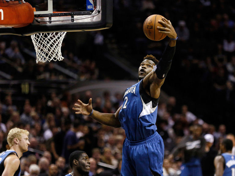 Timberwolves able to keep Jeff Adrien for another 10 days | theScore.com