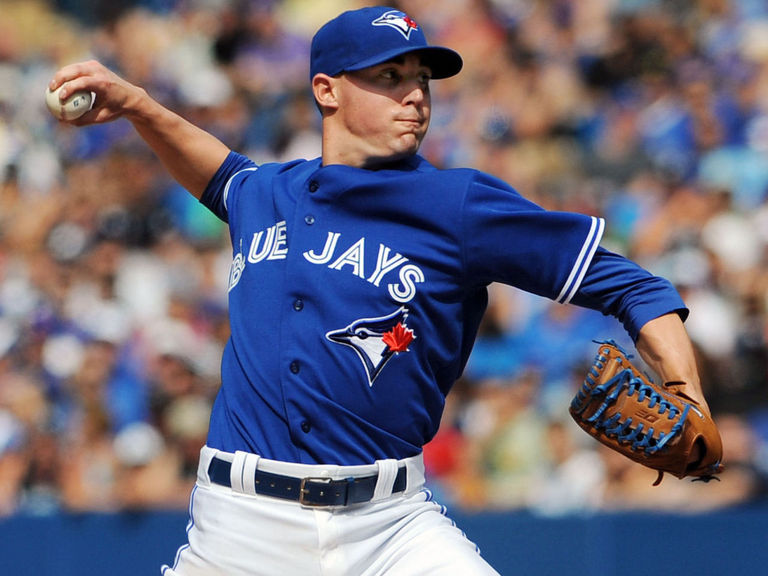 Sanchez joins growing list of pitchers limited by innings | theScore.com