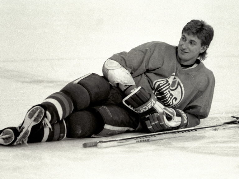 This Day in Hockey History | theScore.com
