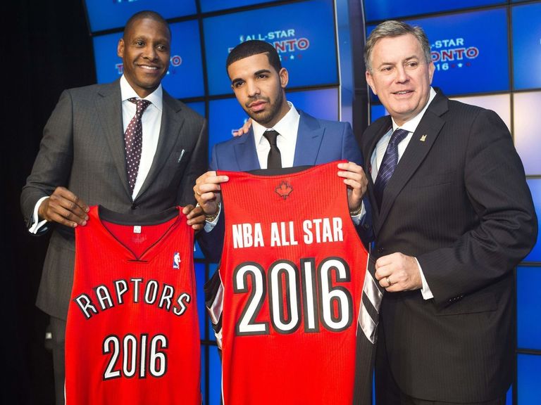 PHOTO: Raptors unveil new logo | theScore.com