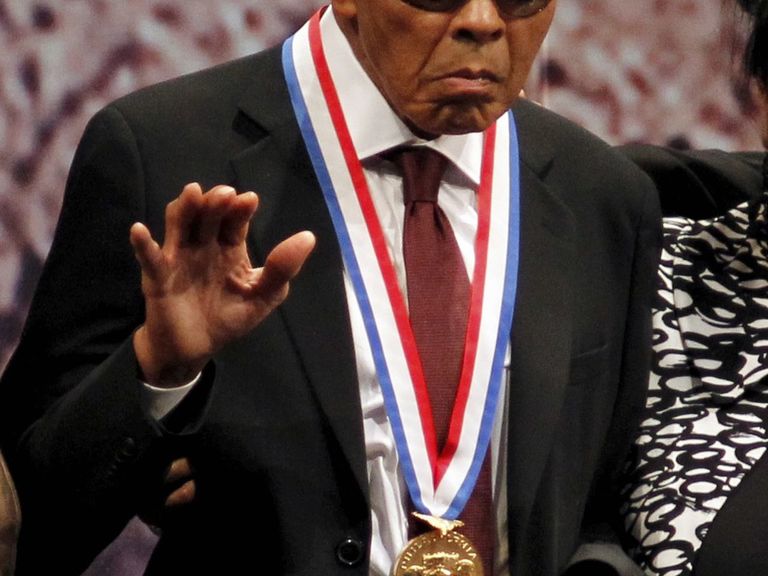 Muhammad Ali released from hospital | theScore.com