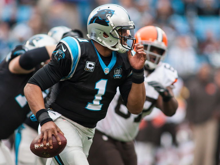 VIDEO: Kids fight over Cam Newton touchdown ball | theScore.com
