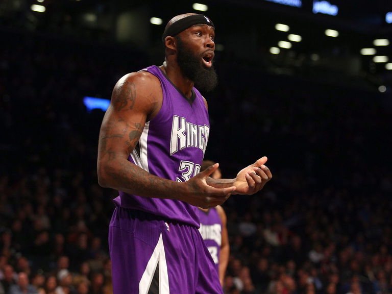 Reggie Evans: George Karl is 'old and unhappy with himself' | theScore.com