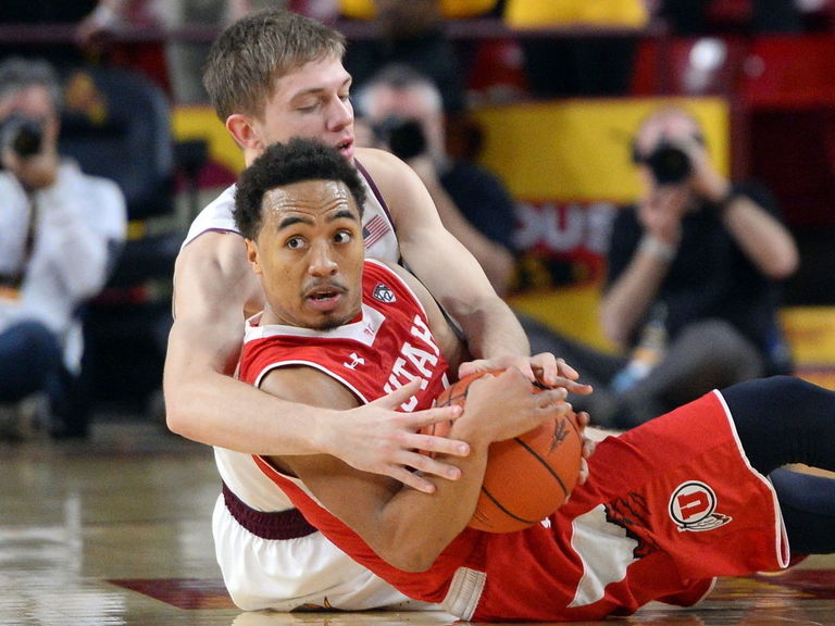 VIDEO: Arizona State has some really creative free throw distractions ...