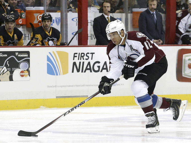 Avalanche's Iginla nearly signed with Lightning in offseason: 'It was ...