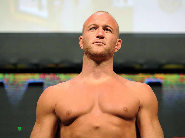 Dave Herman's wife records husband being tasered, arrested | theScore.com