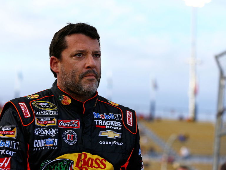 Tony Stewart lends plane to family of injured IndyCar driver Justin ...