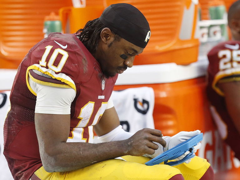 RG3 noticeably absent from Redskins thank-you letter | theScore.com