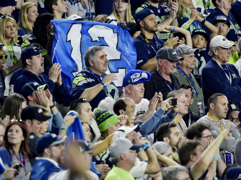 Seahawks' license for '12th Man' slogan expires in 2016 | theScore.com
