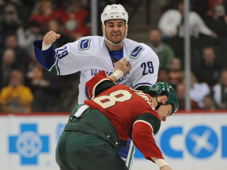 Penguins release Tom Sestito from pro tryout | theScore.com