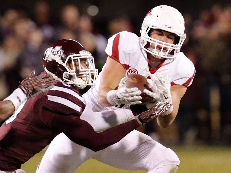 Justin Cox sets pace among safeties in 40-yard dash | theScore.com