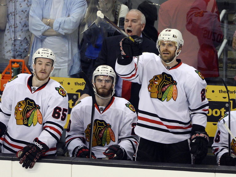 Michal Handzus not ruling out potential NHL return | theScore.com